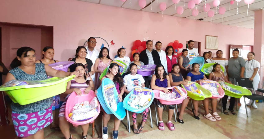 Realizan Entrega De Paquetes A Madres De La Casa Materna Y Hospital De Estelí Y En Chinandega 